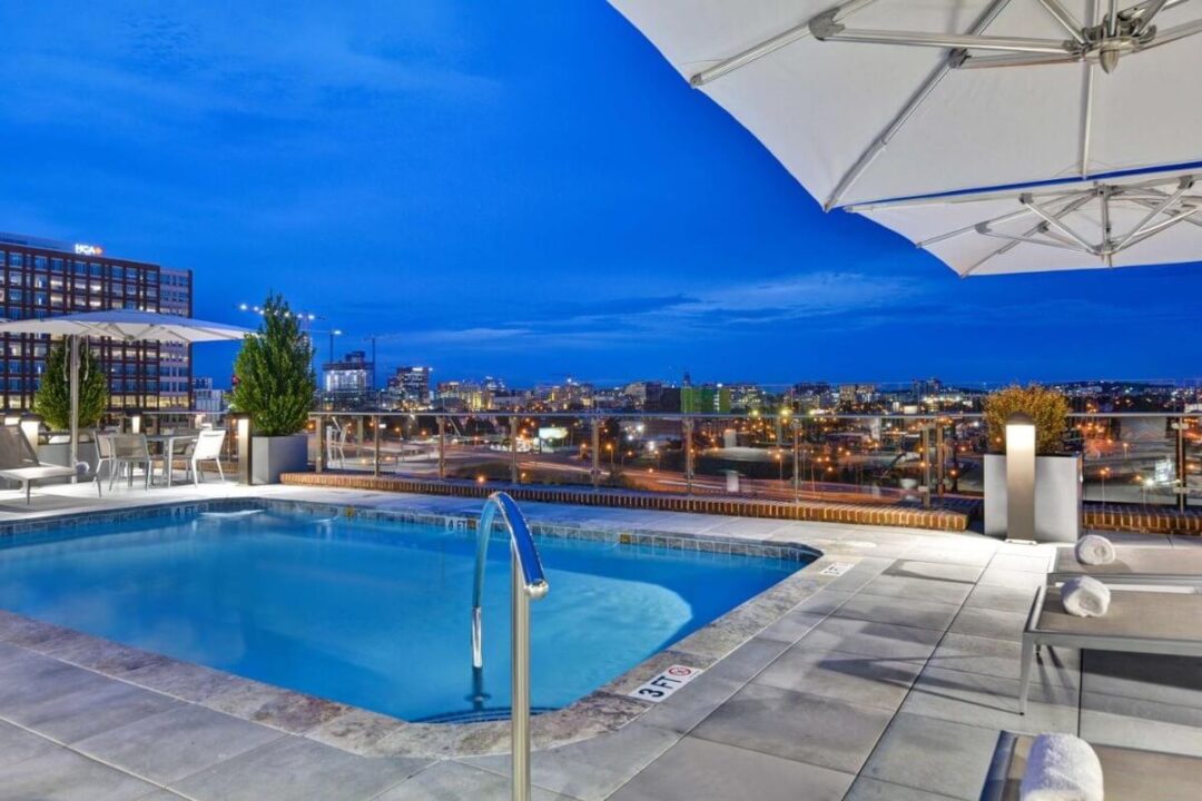 24 Nashville Hotels With A Rooftop Pool - A One Way Ticket